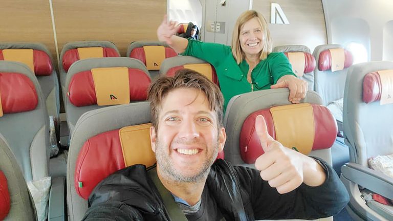 Jason Rupp's travel vlog 202a wild ride. - Pattaya Trader