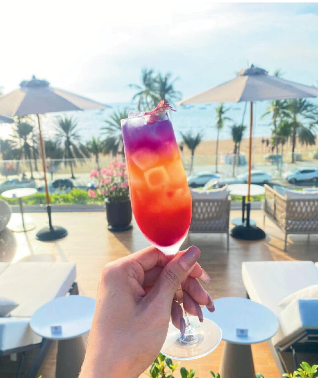 LAY BEACH CLUB - Pattaya Trader